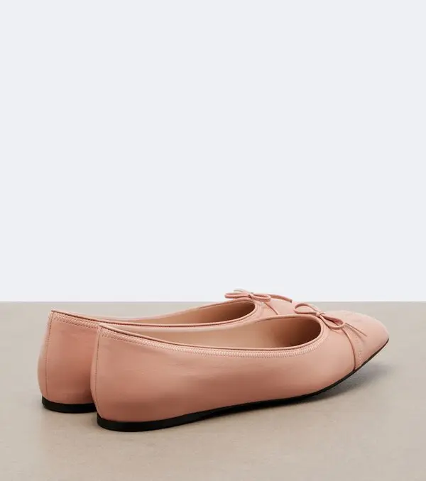 Valentino Garavani Vlogo Leather Ballet Flats