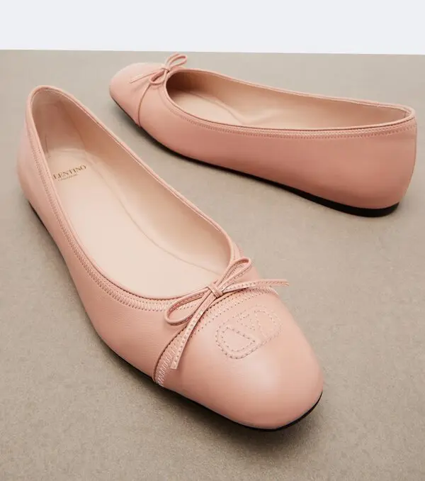 Valentino Garavani Vlogo Leather Ballet Flats