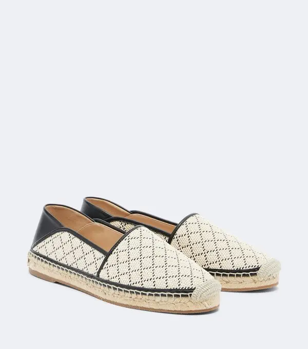 Manolo Blahnik Raffia-effect Espadrilles - Beige