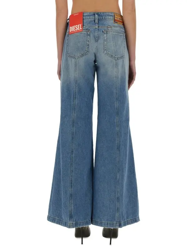 DIESEL® D-akii Oclba Flare Jeans