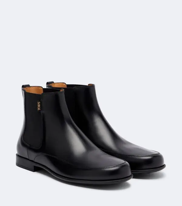 TOD'S Leather Chelsea Boots