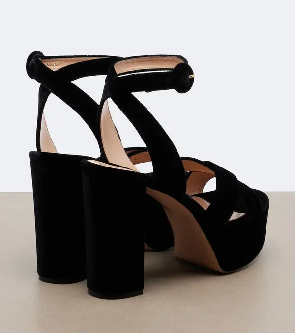 GIANVITO ROSSI Sabrina Velvet Platform Sandals - Black