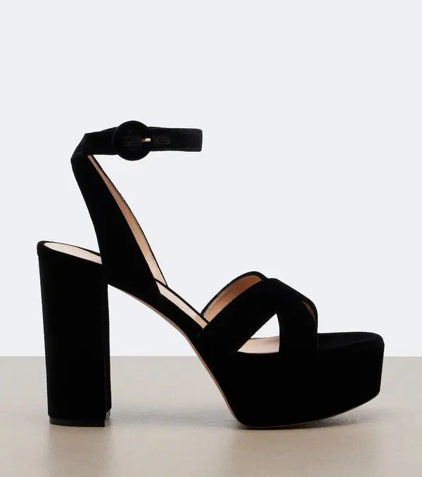 GIANVITO ROSSI Sabrina Velvet Platform Sandals - Black