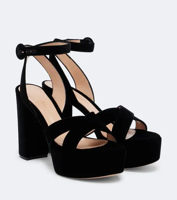 GIANVITO ROSSI Sabrina Velvet Platform Sandals - Black