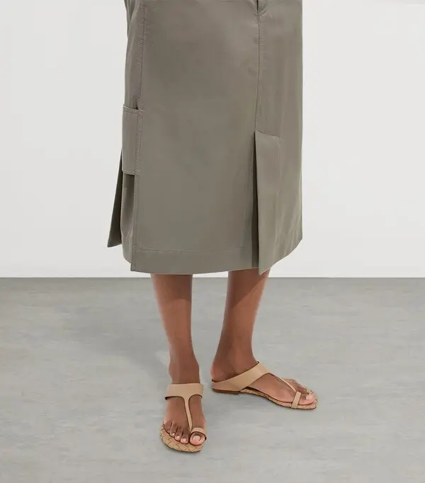 Bottega Veneta Lambskin Livia Thong Sandals - Neutral