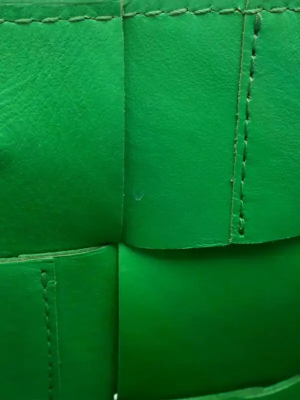 Bottega Veneta Small Nappa Maxi Intrecciato Cassette Bucket Bag - Green