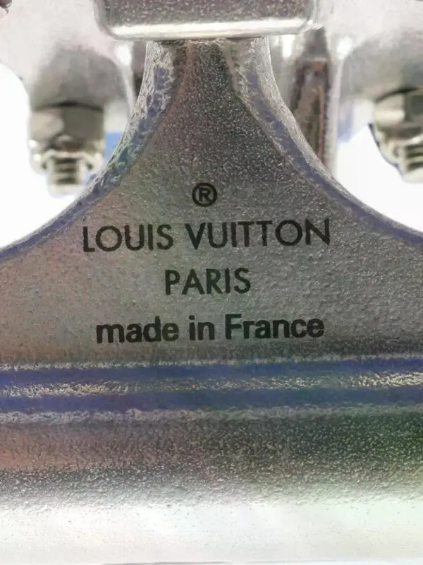 LOUIS VUITTON 2021 Monogram Skateboard