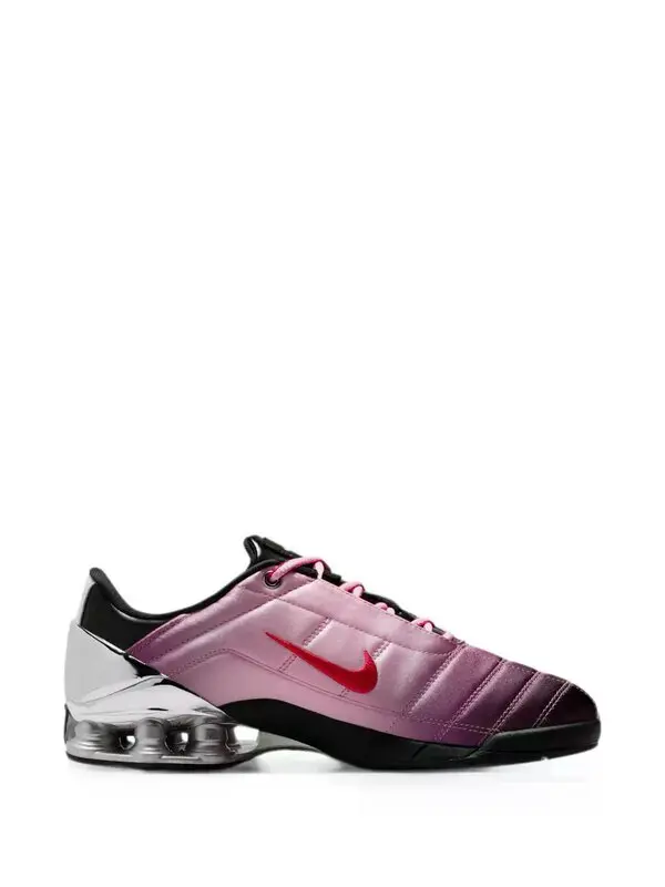 Nike Total 90 Shox Magia Sneakers