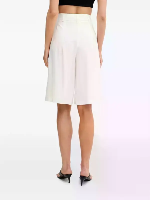 VICOLO Pleated Tailored Wide Leg Shorts