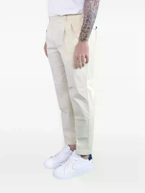 PT TORINO Pleated Carrot Trousers