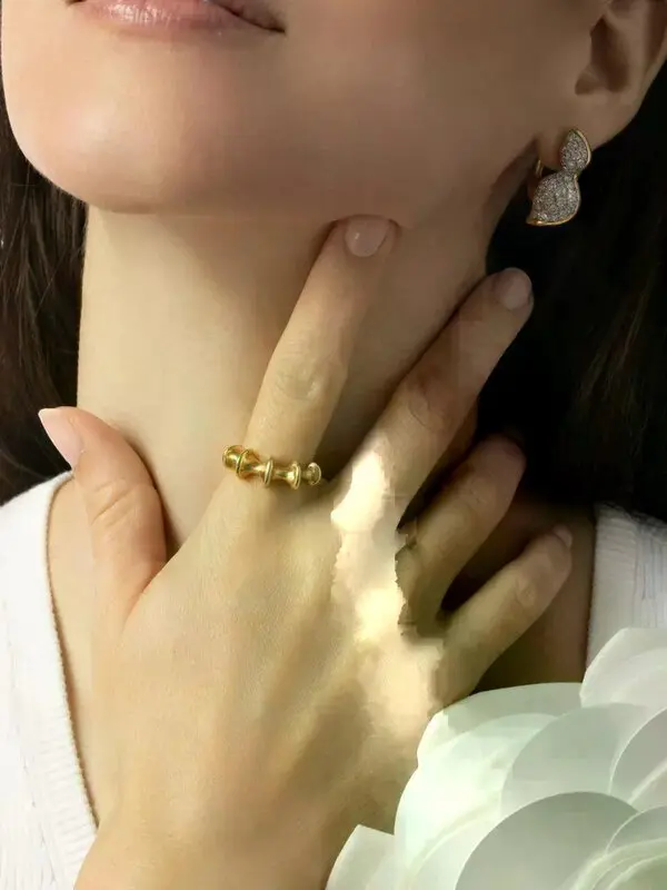 Vram 18k Yellow Sculptural Ring