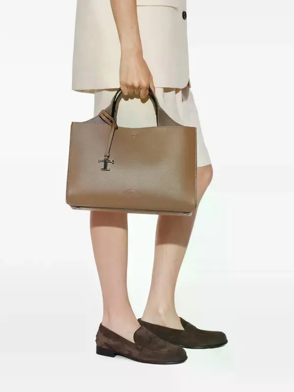TOD'S Logo-pendant Pebbled-leather Tote Bag
