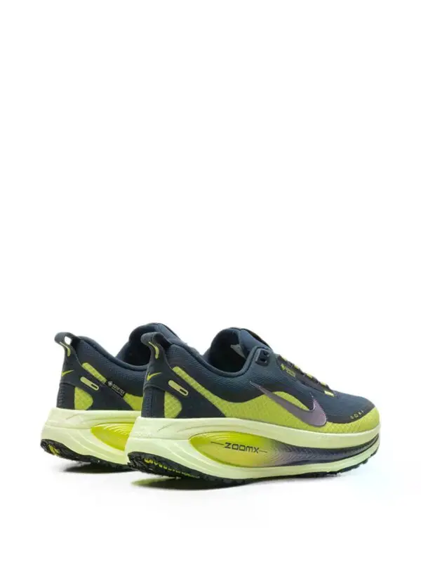 Nike Vomero 18 Sneakers