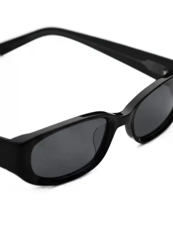 AKILA Mira Oval Sunglasses