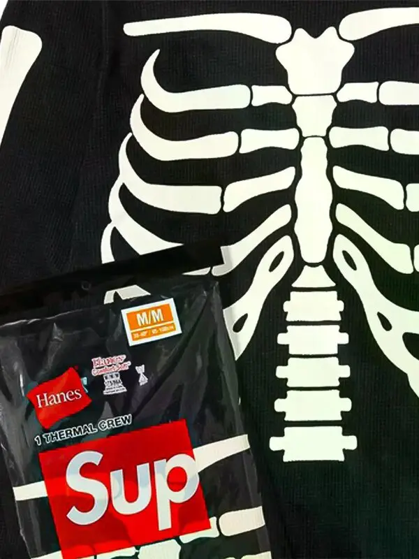 Supreme Skeleton-print T-shirt - Black