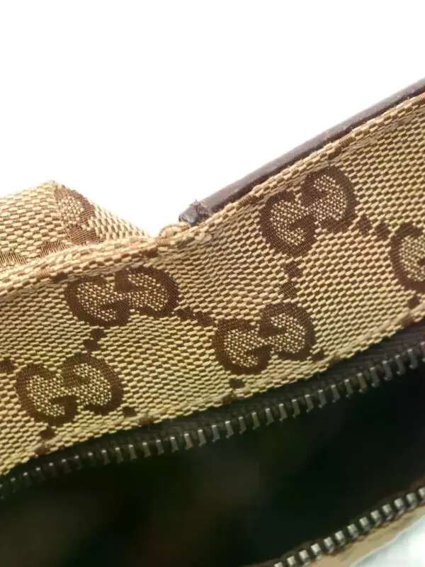 Gucci 2000s Gg Canvas Body Bag - Neutrals