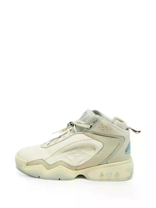 LOUIS VUITTON Trainer Sneakers