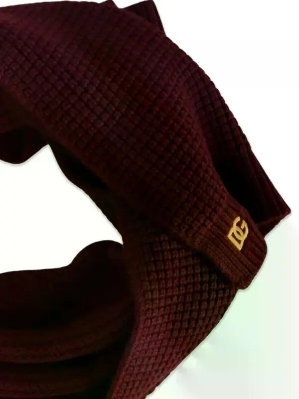 Dolce & Gabbana Logo-plaque Rib-knit Scarf