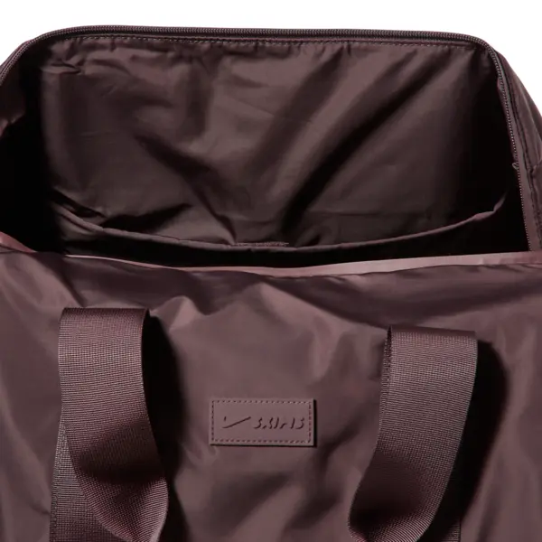 Nike Skims Puffer Gym Bag