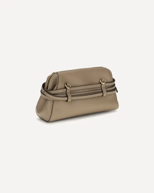 Moschino Belt-detail Clutch - Beige