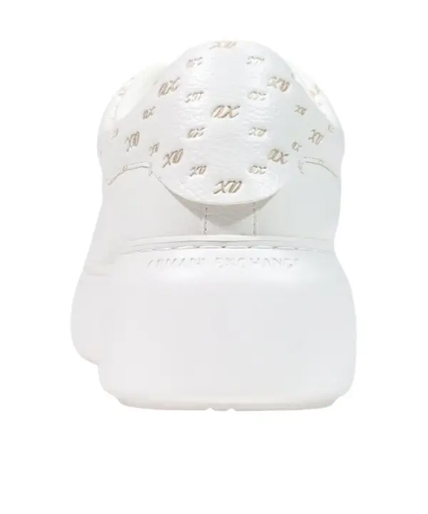 Armani Exchange Round-toe Sneakers