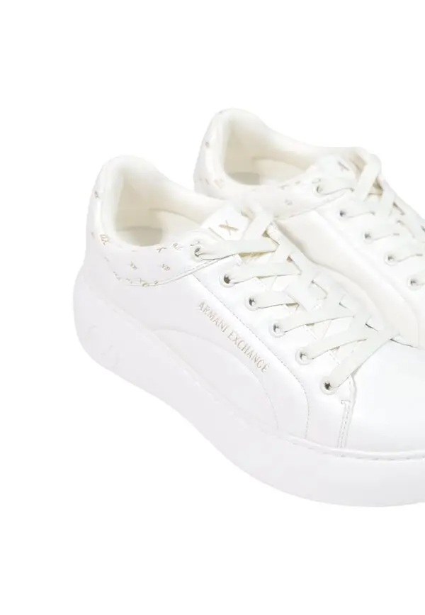 Armani Exchange Round-toe Sneakers