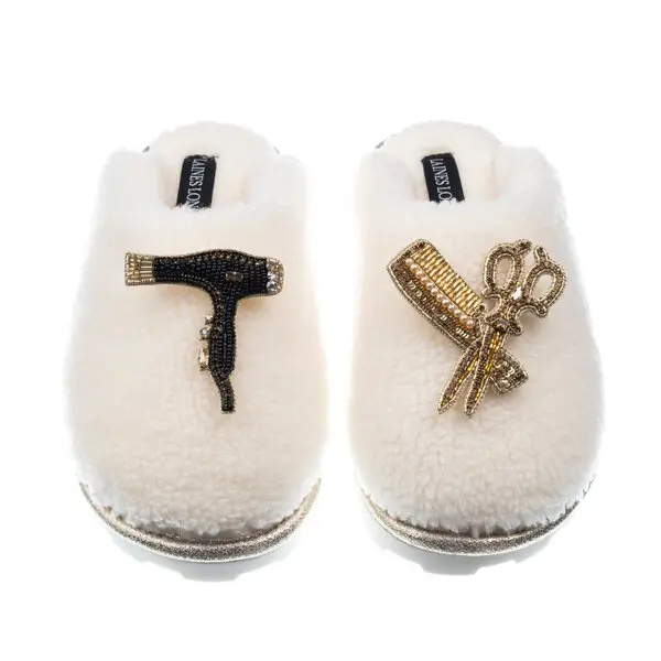 LAINES LONDON Teddy Closed Toe Slippers With Hairdresser Brooches Cream - White
