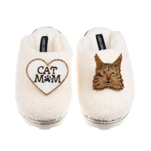 LAINES LONDON Neutrals / Teddy Closed Toe Slippers With Cat Mum/mom & Maine Coon Cat Brooches Cream - White