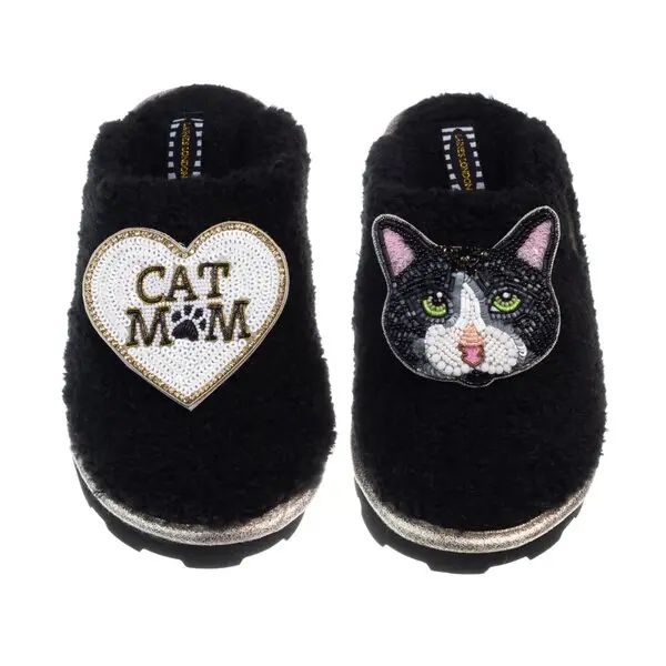 LAINES LONDON Teddy Closed Toe Slippers With Oreo Cat & Cat Mum / Mom Brooches - Black