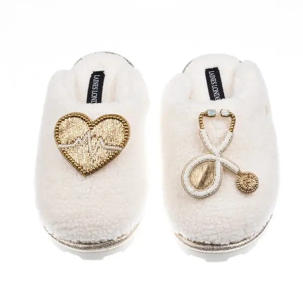 LAINES LONDON Neutrals / Teddy Closed Toe Slippers With Doctor Brooches Cream - White