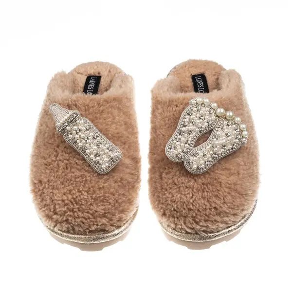 LAINES LONDON Teddy Closed Toe Slippers With Pearl New Baby Brooches Toffee - Brown