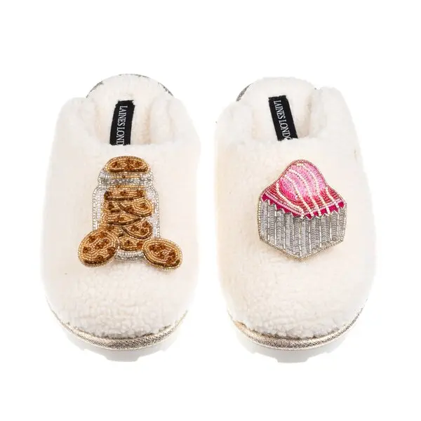 LAINES LONDON Neutrals / Laines X Juliet Closed Toe Slippers With Cookie Jar & French Fancy Brooches Cream - White