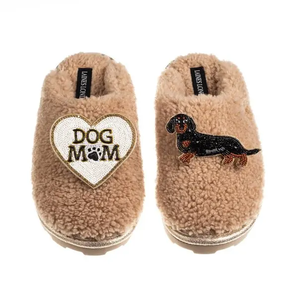 LAINES LONDON Neutrals Teddy Closed Toe Slippers With Dog Mum/mom & Black & Tan Dachshund Brooches Toffee - Brown