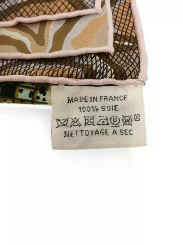 Hermès La Marche Du Zambèze Scarf - Pink