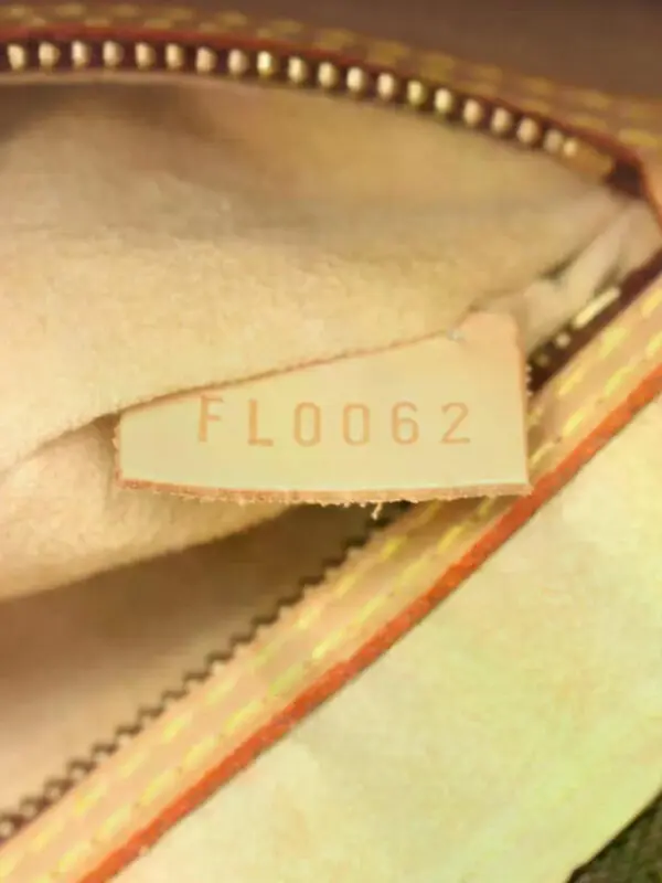 LOUIS VUITTON Monogram Looping Mm Shoulder Bag - Brown