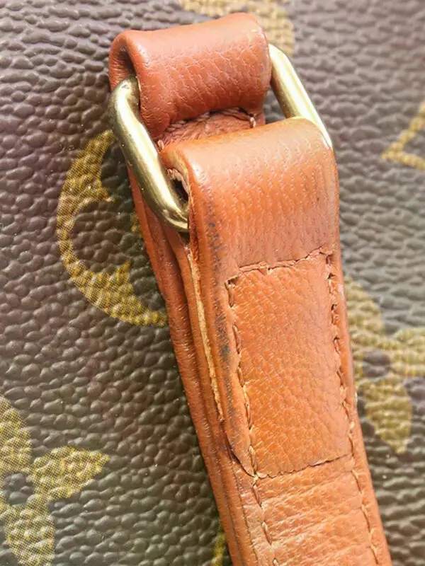 LOUIS VUITTON Monogram Papillon 30 Handbag
