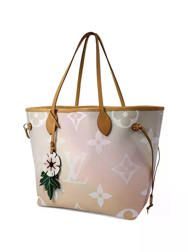 LOUIS VUITTON Monogram Giant Neverfull Tote Bag - Neutrals