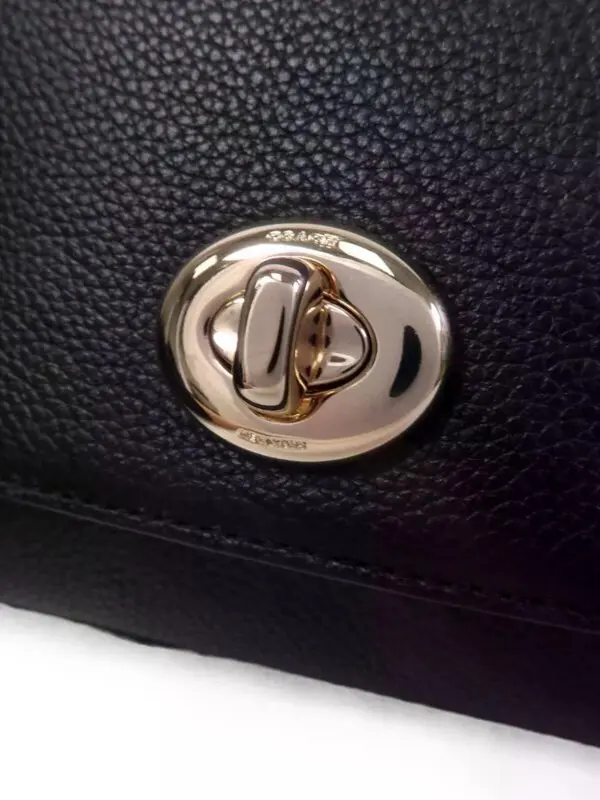 COACH VINTAGE Turn-lock Shoulder Bag