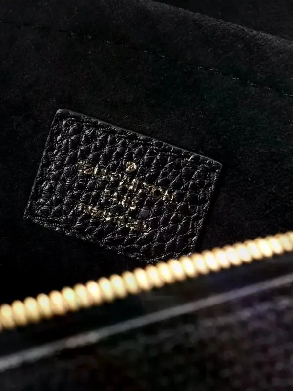 LOUIS VUITTON Taurillon Leather Gm Satchel - Black