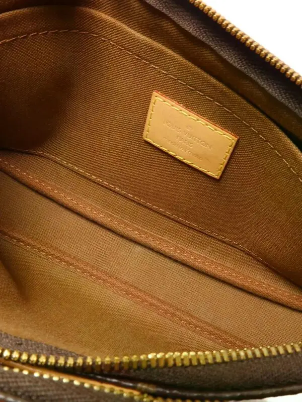 LOUIS VUITTON Multi Pochette Accessoires Monogram Shoulder Bag