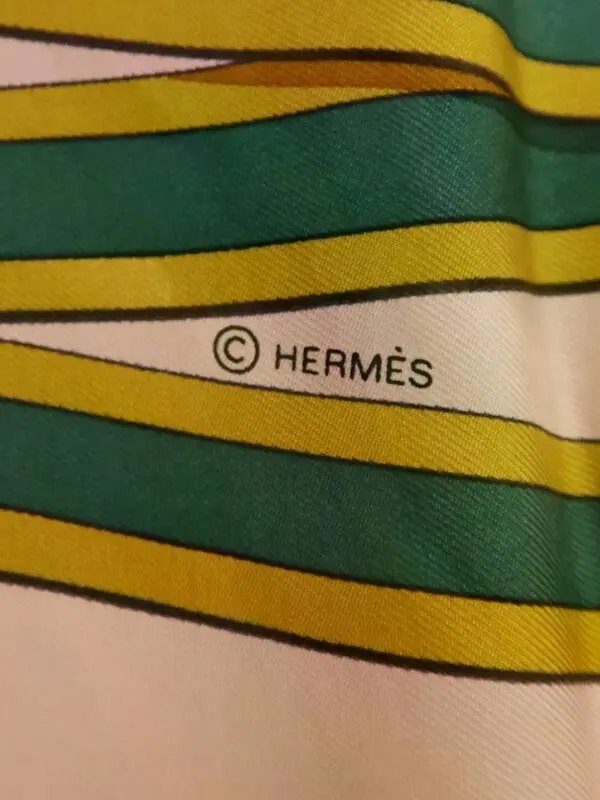 Hermès Grand Tralala Scarf