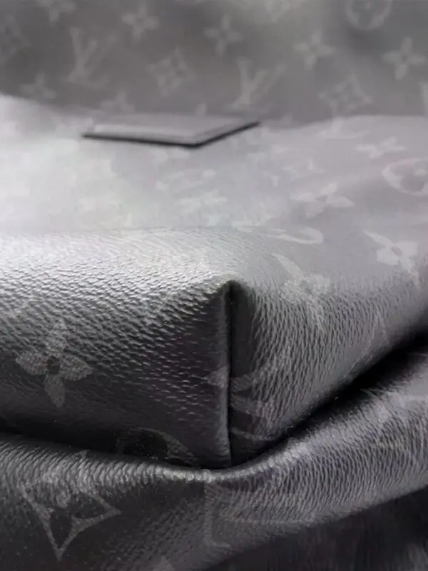 LOUIS VUITTON Monogram Eclipse Discovery Backpack