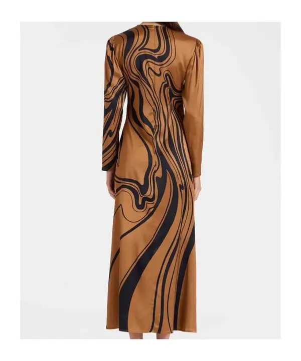 La DoubleJ Clingy Swing Maxi Dress