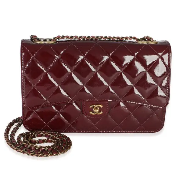 Chanel Burgundy Quilted Patent Goatskin Cc Eyelet Wallet On Chain - Red