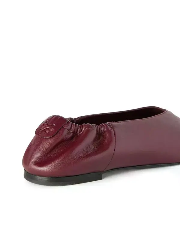 RETORI Retro Pointed-toe Leather Flat Pumps
