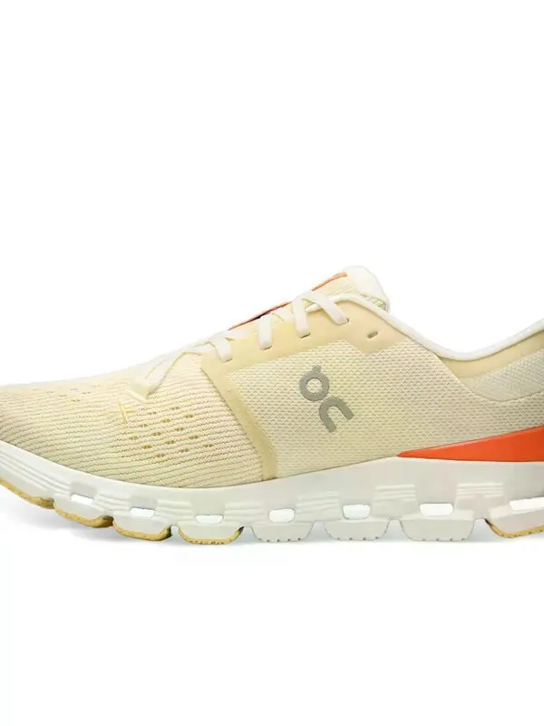 On X 4 Sneakers
