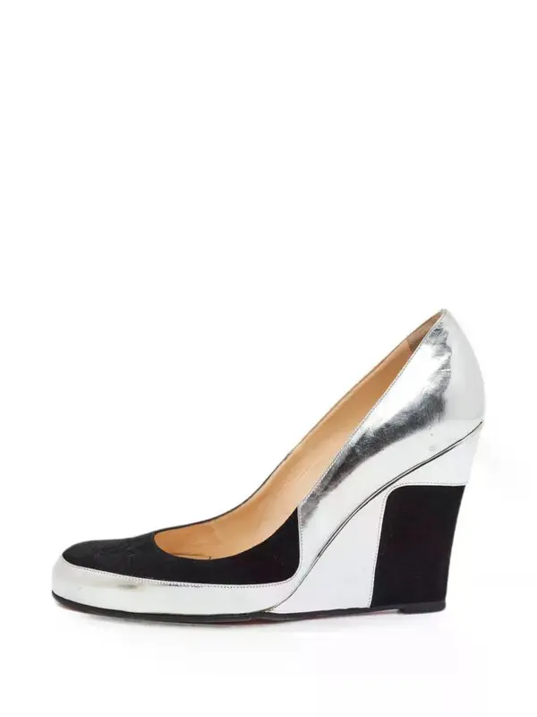 CHRISTIAN LOUBOUTIN Tone Patent Leather And Suede Wedge Pumps - Silver