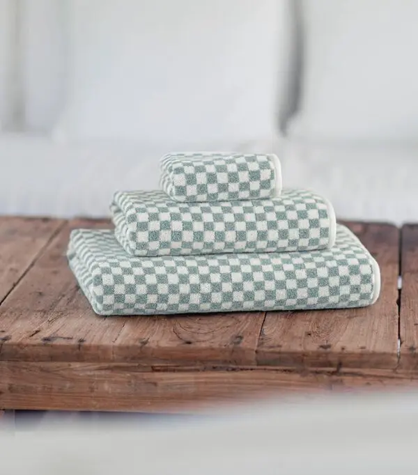GRACCIOZA Cotton Estoril Hand Towel