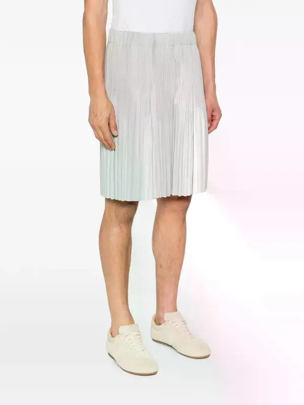 Issey Miyake Pleated Knee-length Shorts - Grey