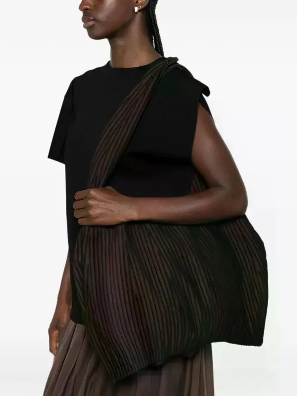 CFCL Dayfuku Pleated Shoulder Bag